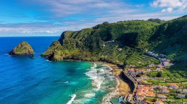 Exploring the Enchanting Azores Islands: Nature's Hidden Gem