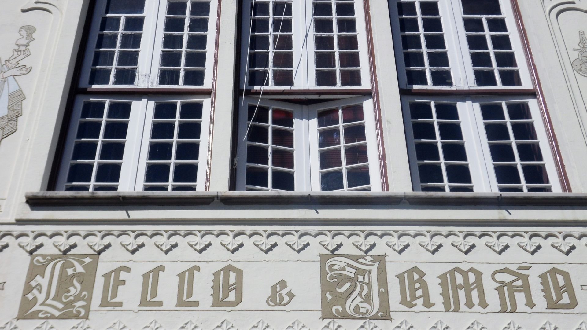 The Best 12 Locations for Art Lovers in Portugal